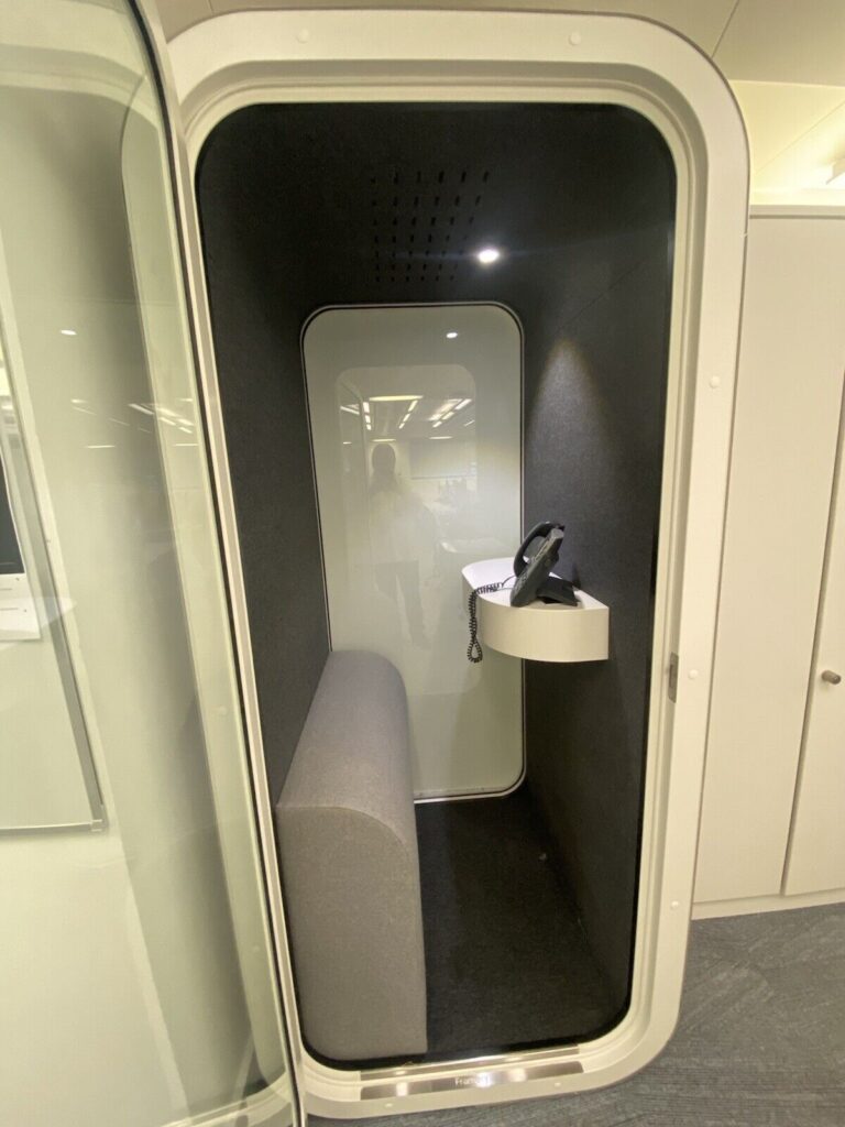 Framery O Acoustic Single Person Privacy Workspace Pod In White - The ...