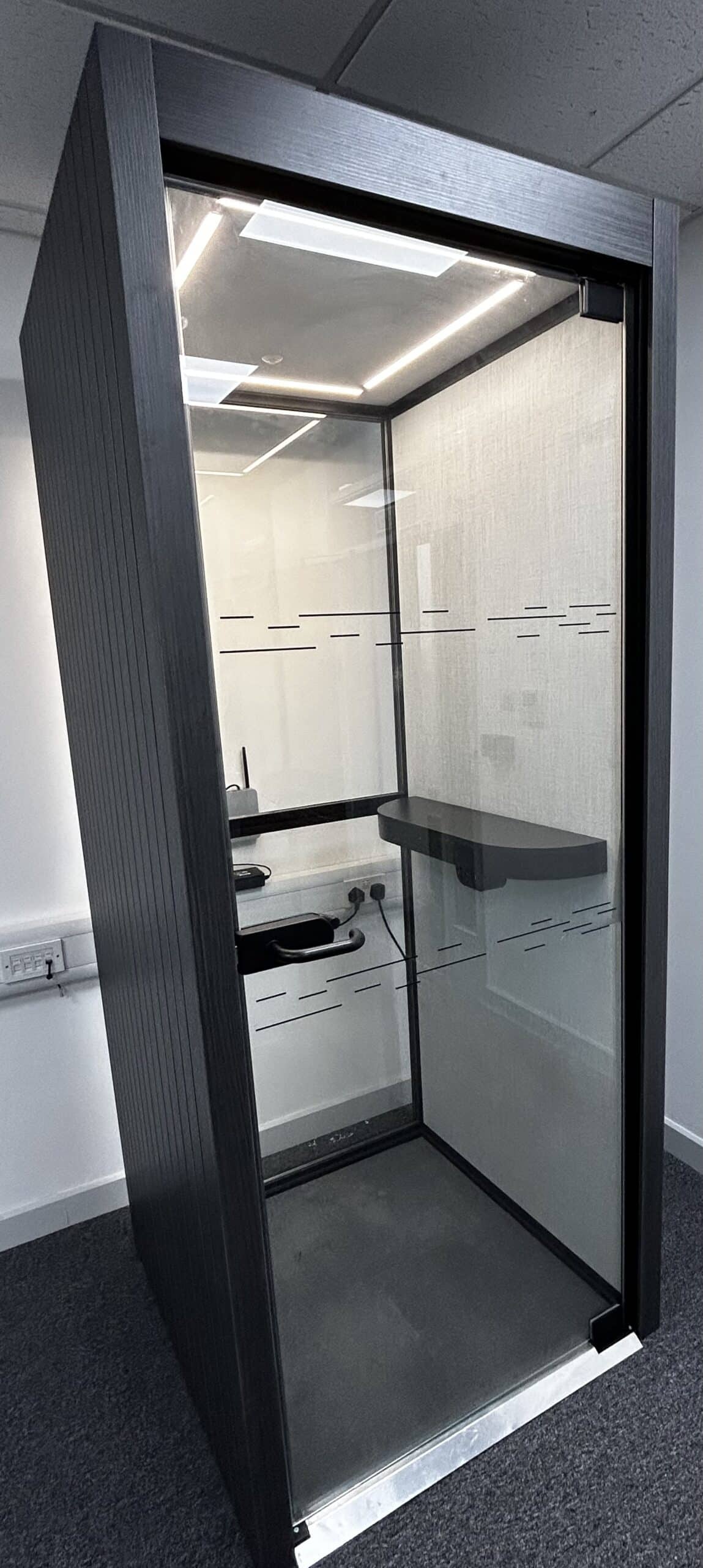 Boss Design TP4 BLACK Single User Privacy Workspace Phone Booth - The ...