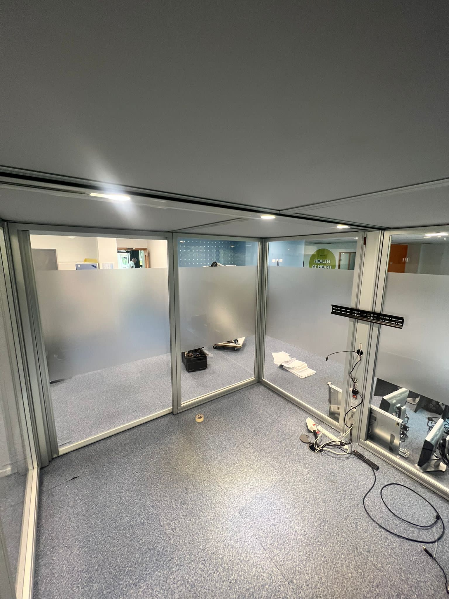 Orangebox Airea 220 Acoustic Office Booth Glazed on three sides & Full ...